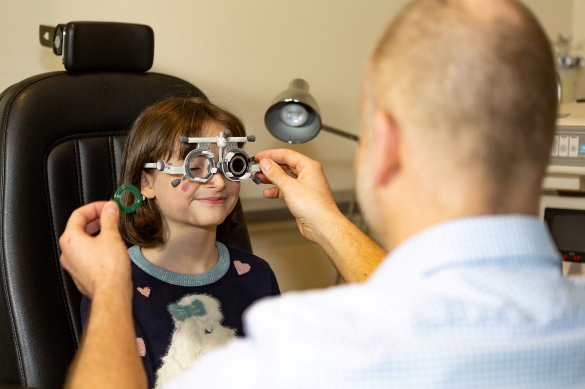 Why you should always use anaesthetic during contact lens I&R - Scotlens.